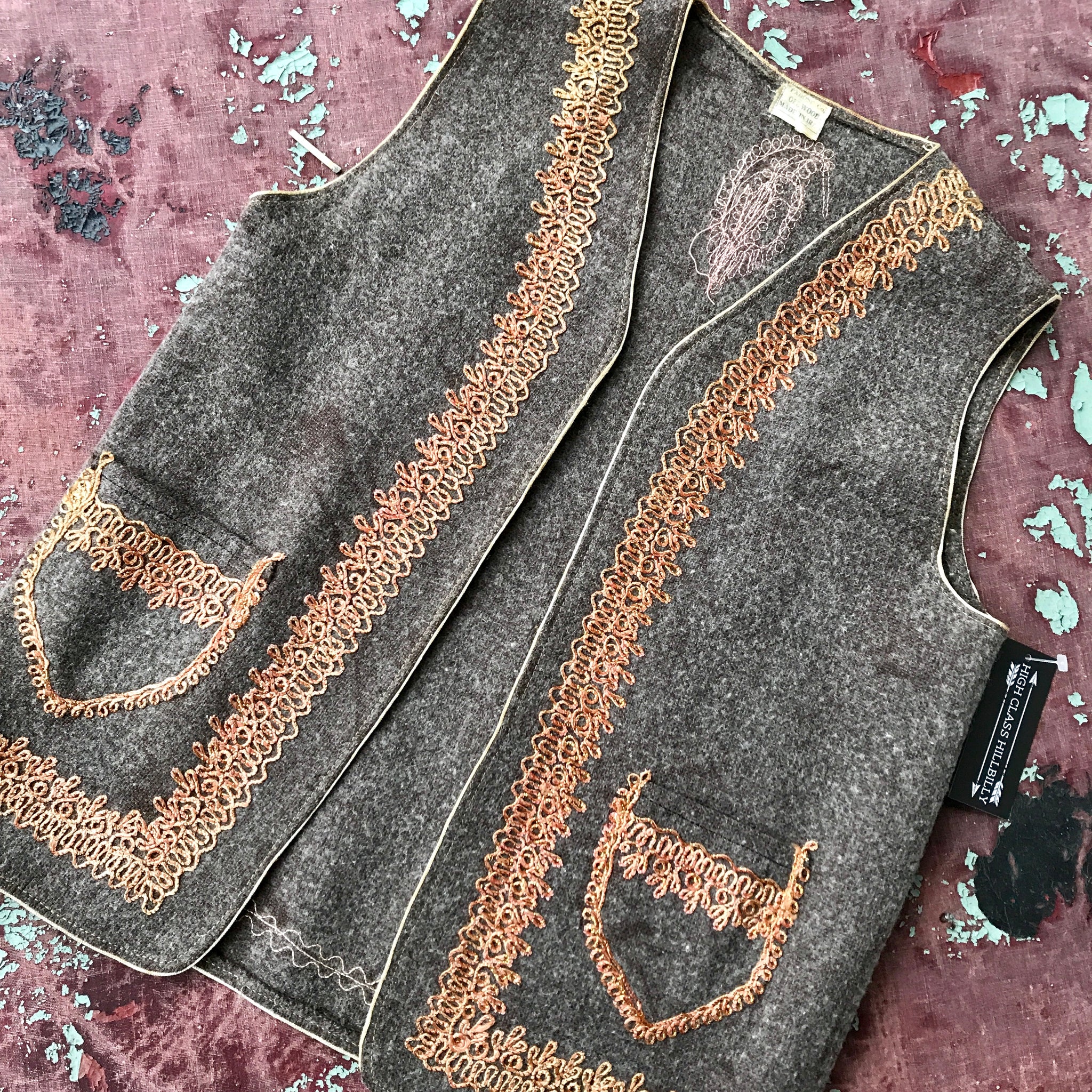 Vintage Iranian Wool Vest with Gold Embroidery (M) – High Class Hillbilly