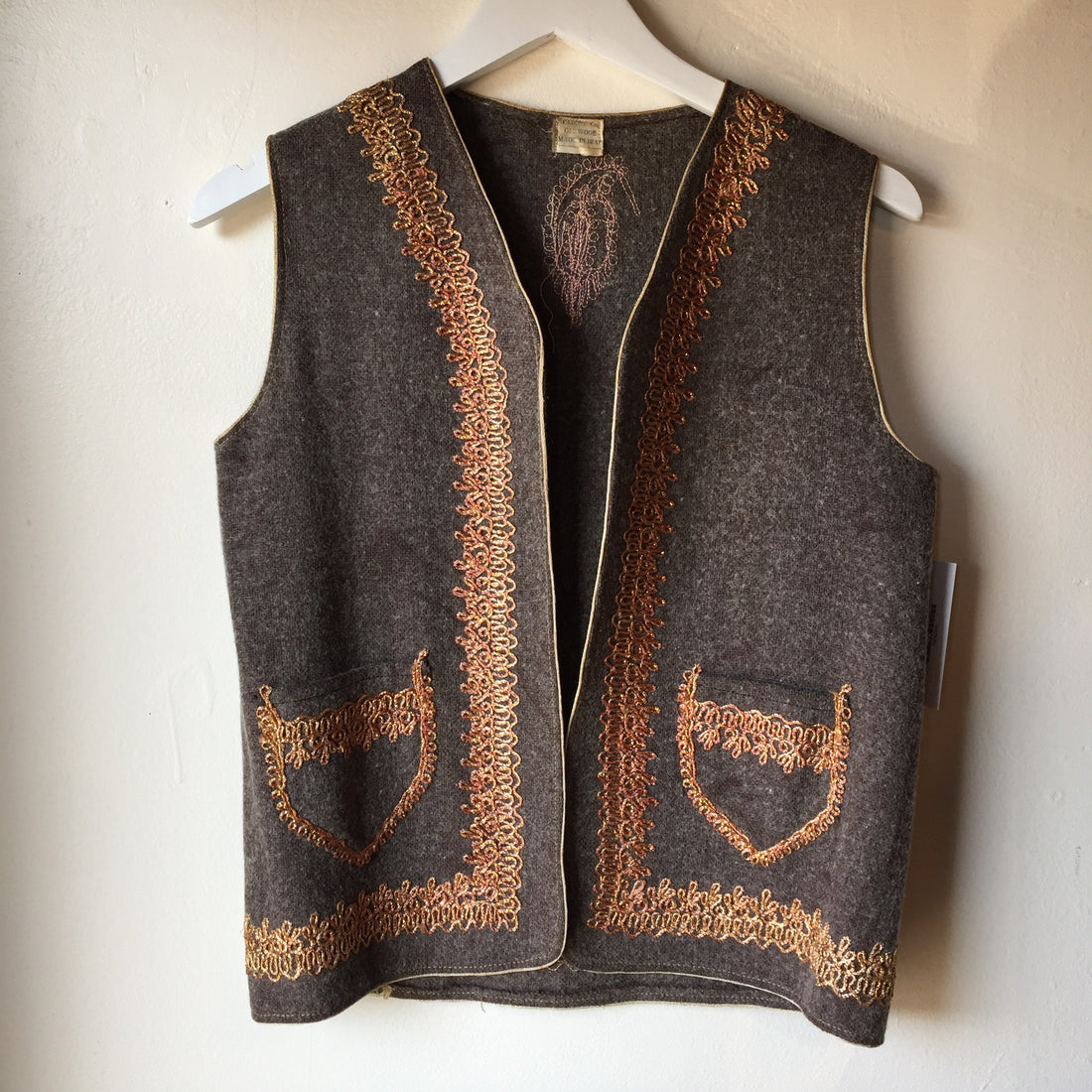 Vintage Iranian Wool Vest with Gold Embroidery (M) – High Class Hillbilly